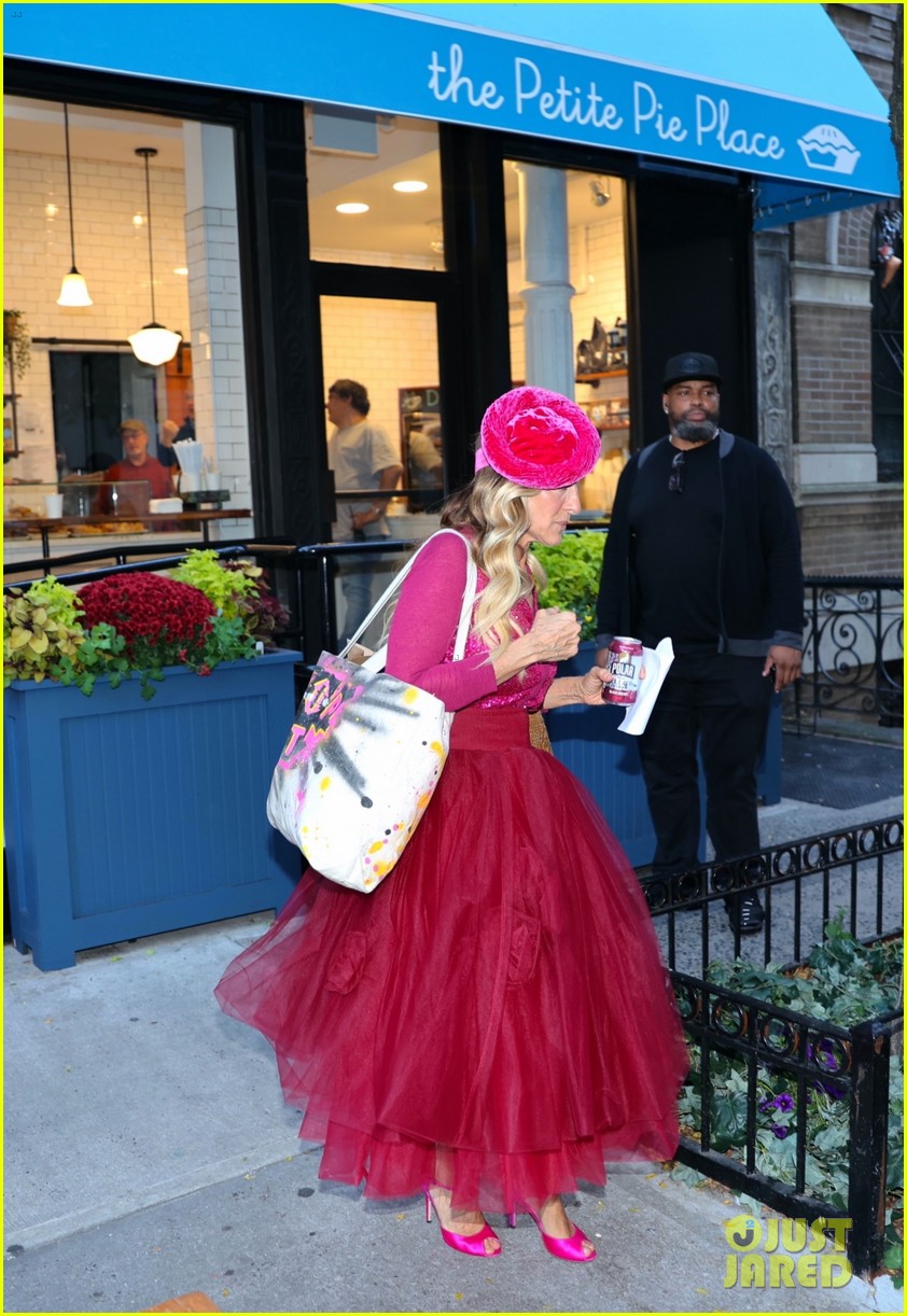 Kristin Davis Films 'And Just Like That' Scenes With Sarah Jessica ...