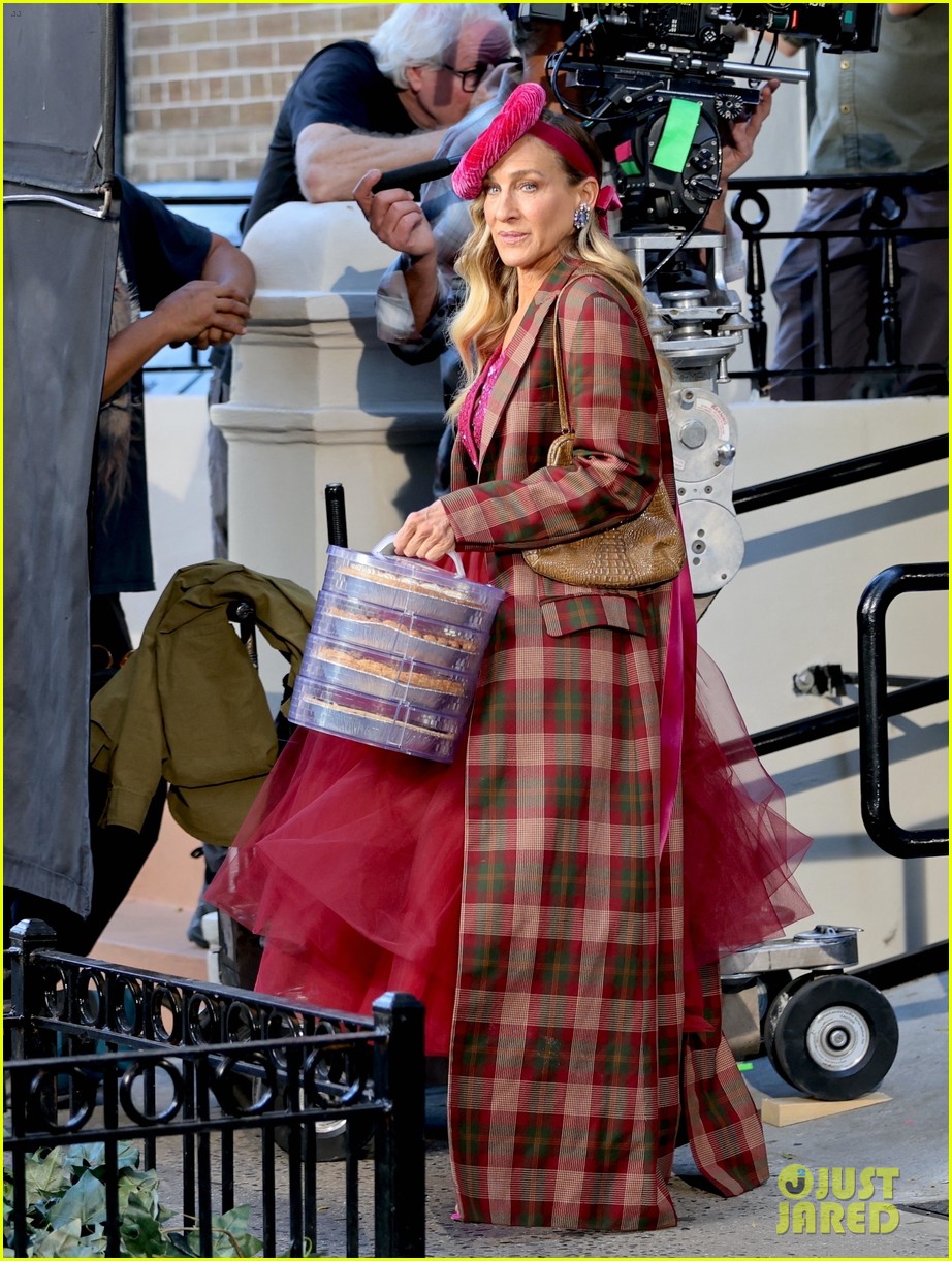 Kristin Davis Films 'And Just Like That' Scenes With Sarah Jessica ...