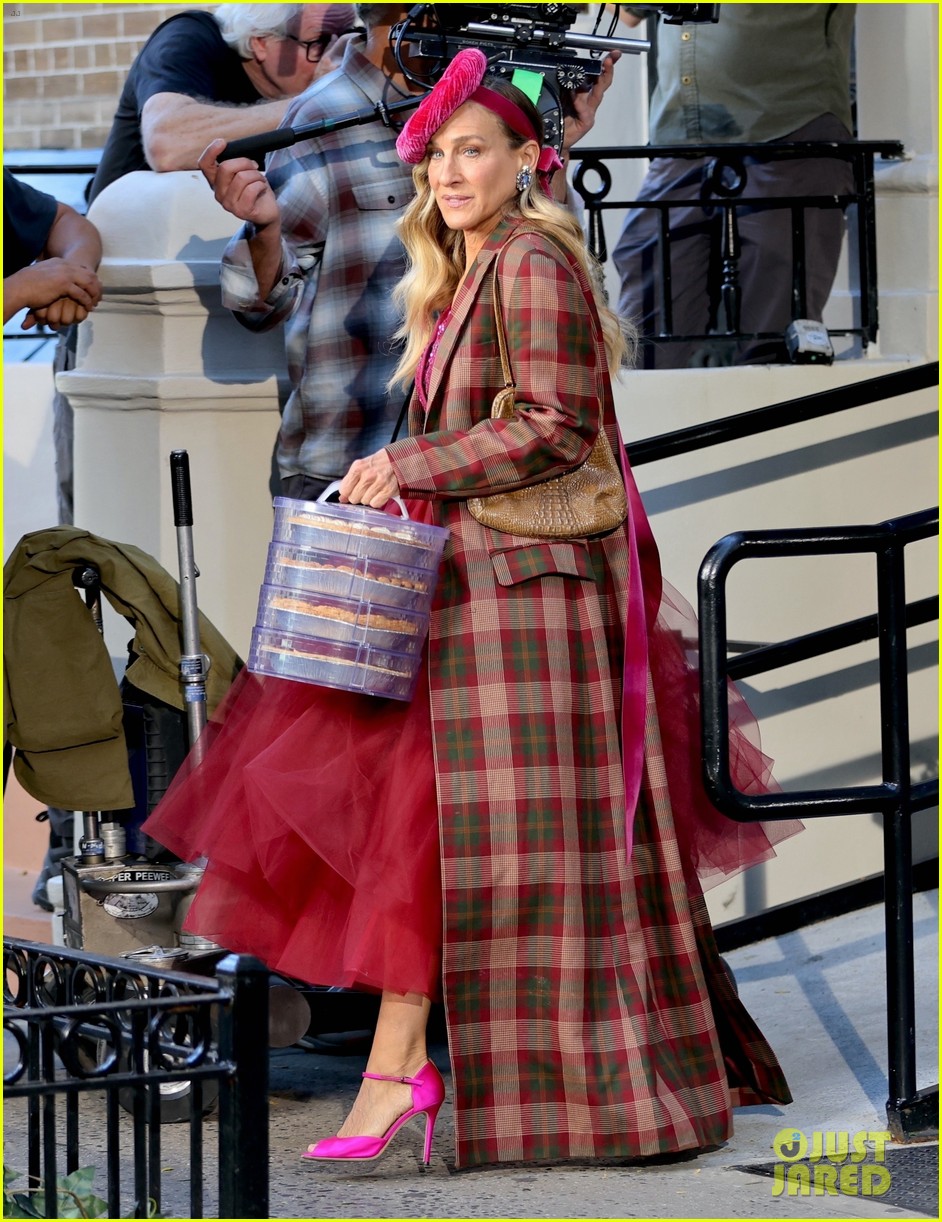 Kristin Davis Films 'And Just Like That' Scenes With Sarah Jessica ...