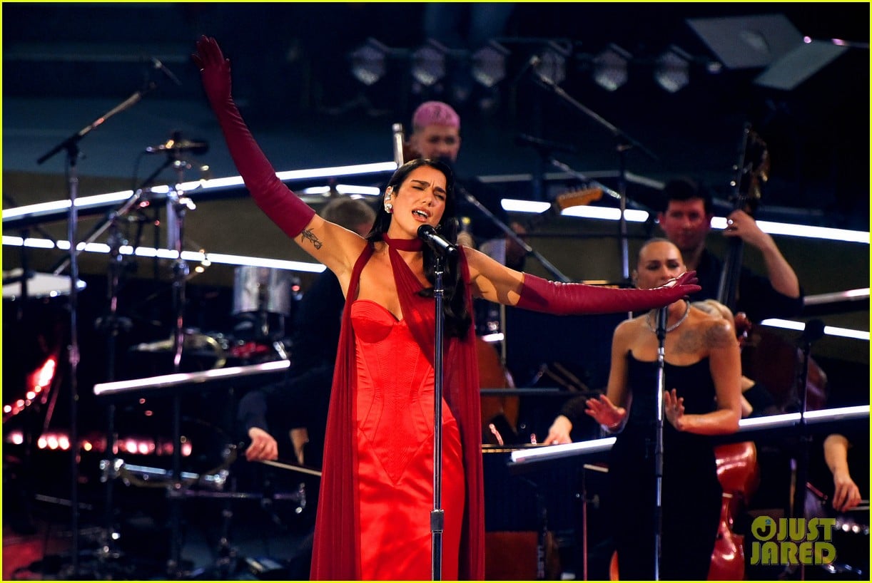 Dua Lipa Performs Special London Concert Ahead of 'Radical Optimism ...