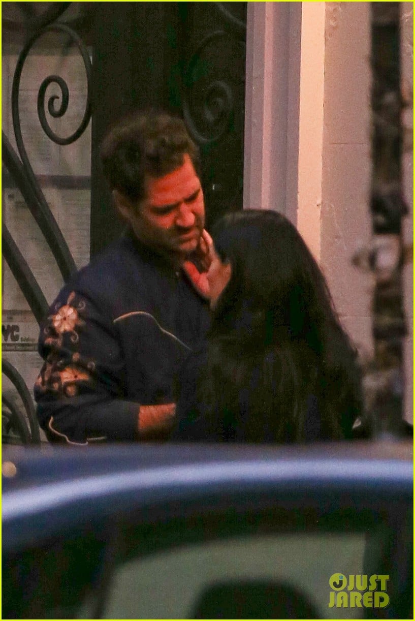'Lincoln Lawyer' Actor Manuel Garcia-Rulfo Spotted Flaunting PDA with ...