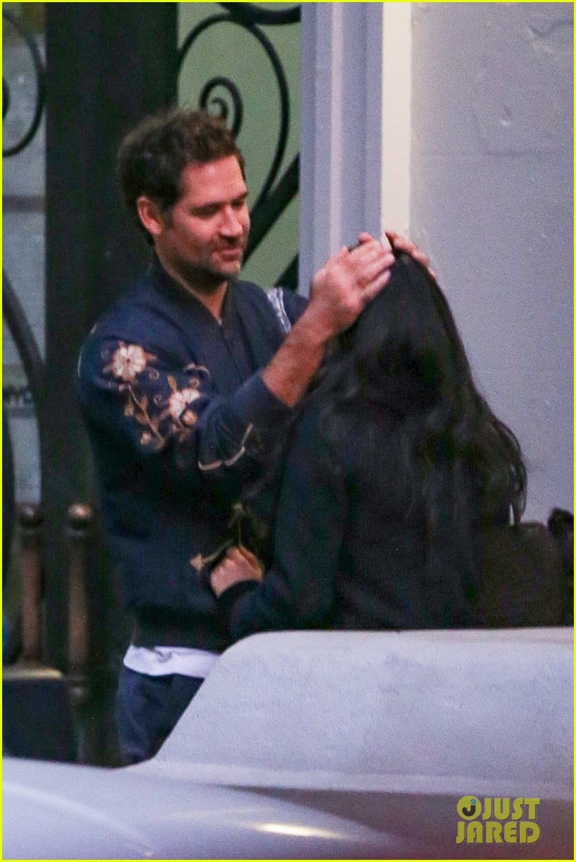 'Lincoln Lawyer' Actor Manuel Garcia-Rulfo Spotted Flaunting PDA with ...