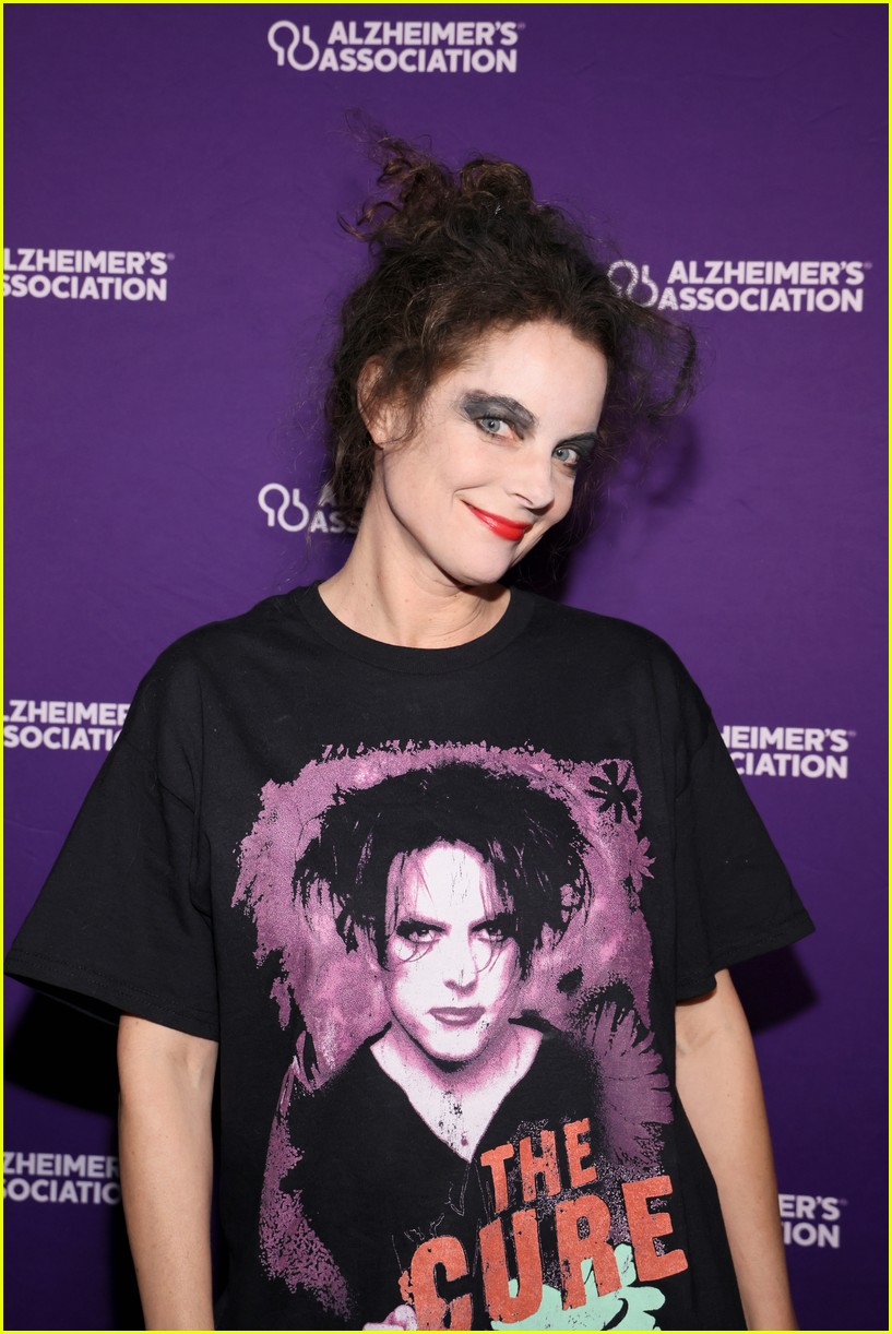 Hallmark's Nikki DeLoach & Ashley Williams Get All Dressed Up to Host ...