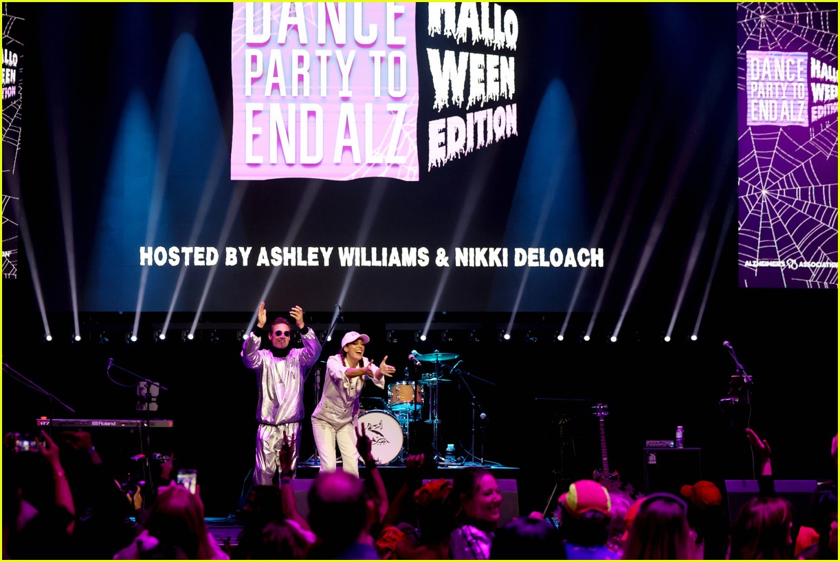 Hallmark's Nikki DeLoach & Ashley Williams Get All Dressed Up to Host ...