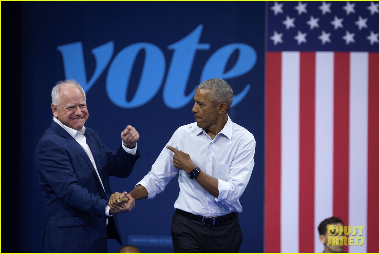 Photo: barack obama raps eminems lose yourself while campaigning for ...
