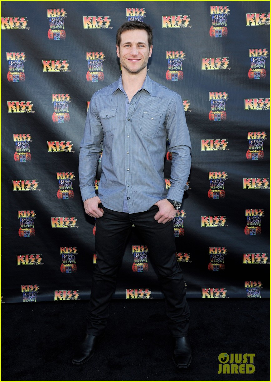 The Bachelor's Jake Pavelka Gives Update on His Dating Life, 14 Years ...