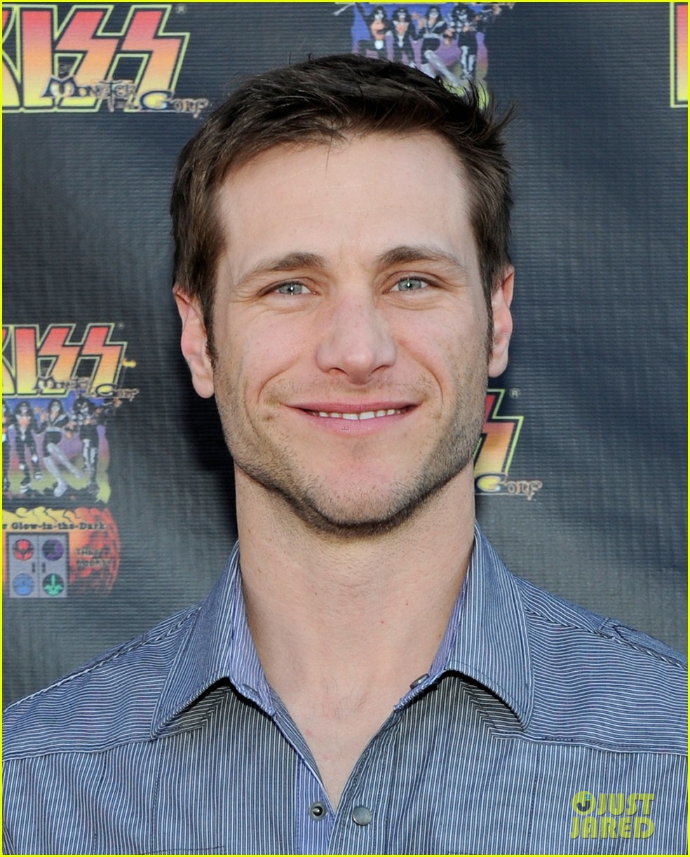 The Bachelor's Jake Pavelka Gives Update on His Dating Life, 14 Years ...