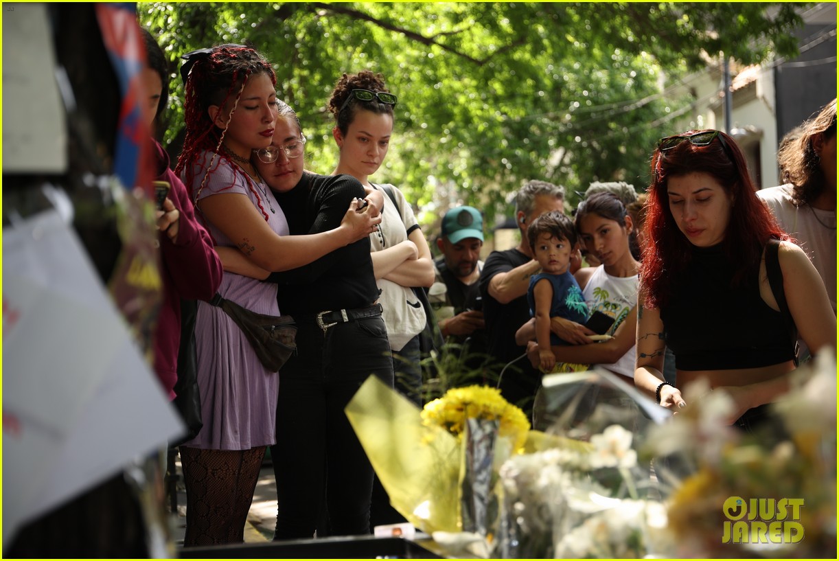 Liam Payne's Dad Visits Memorial in Argentina, Greets Fans Paying Their ...