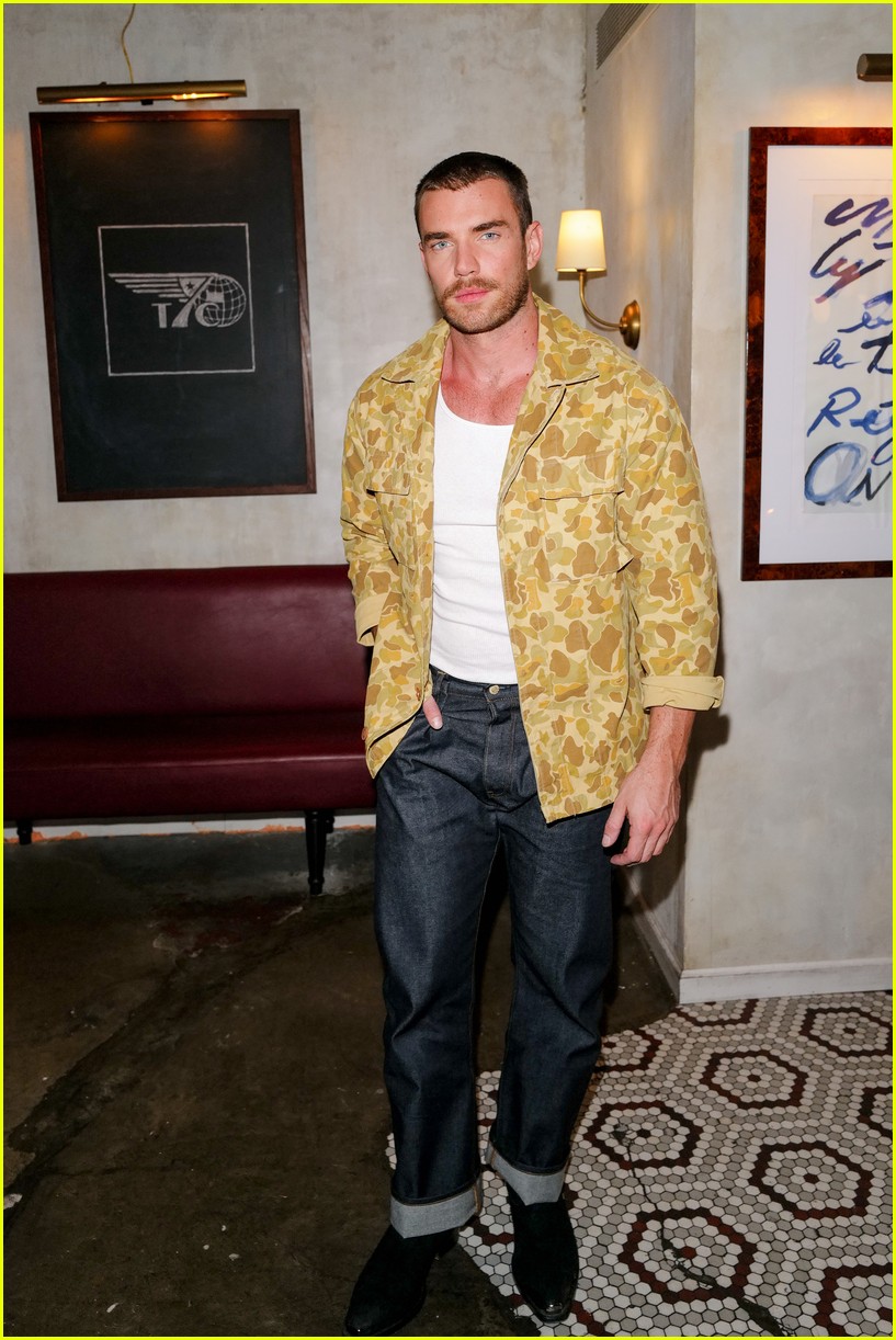 Zachary Quinto & Zane Phillips Help Launch New Menswear Brand The Seven ...