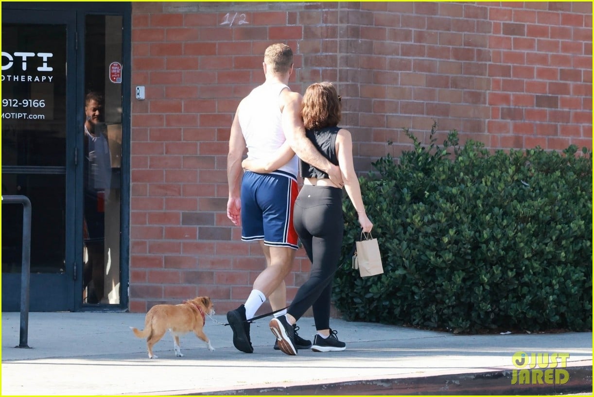 Dan Reynolds Spotted Spending Quality Time with Girlfriend Minka Kelly ...
