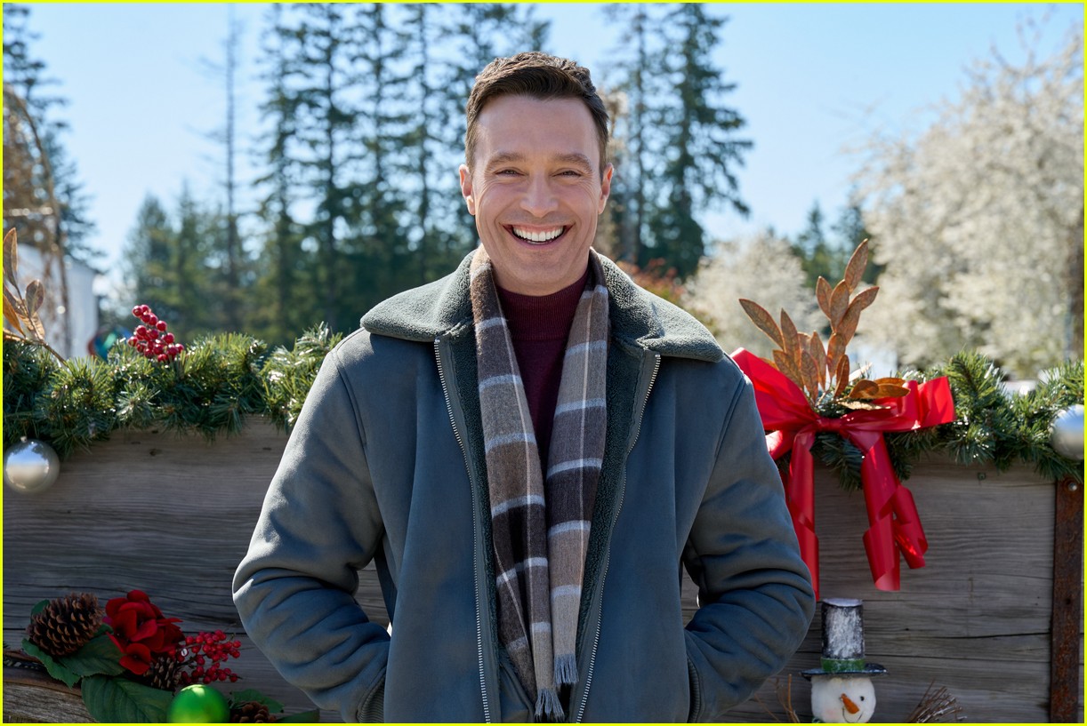 'Scouting for Christmas' Cast - Hallmark Channel Original Movie First ...