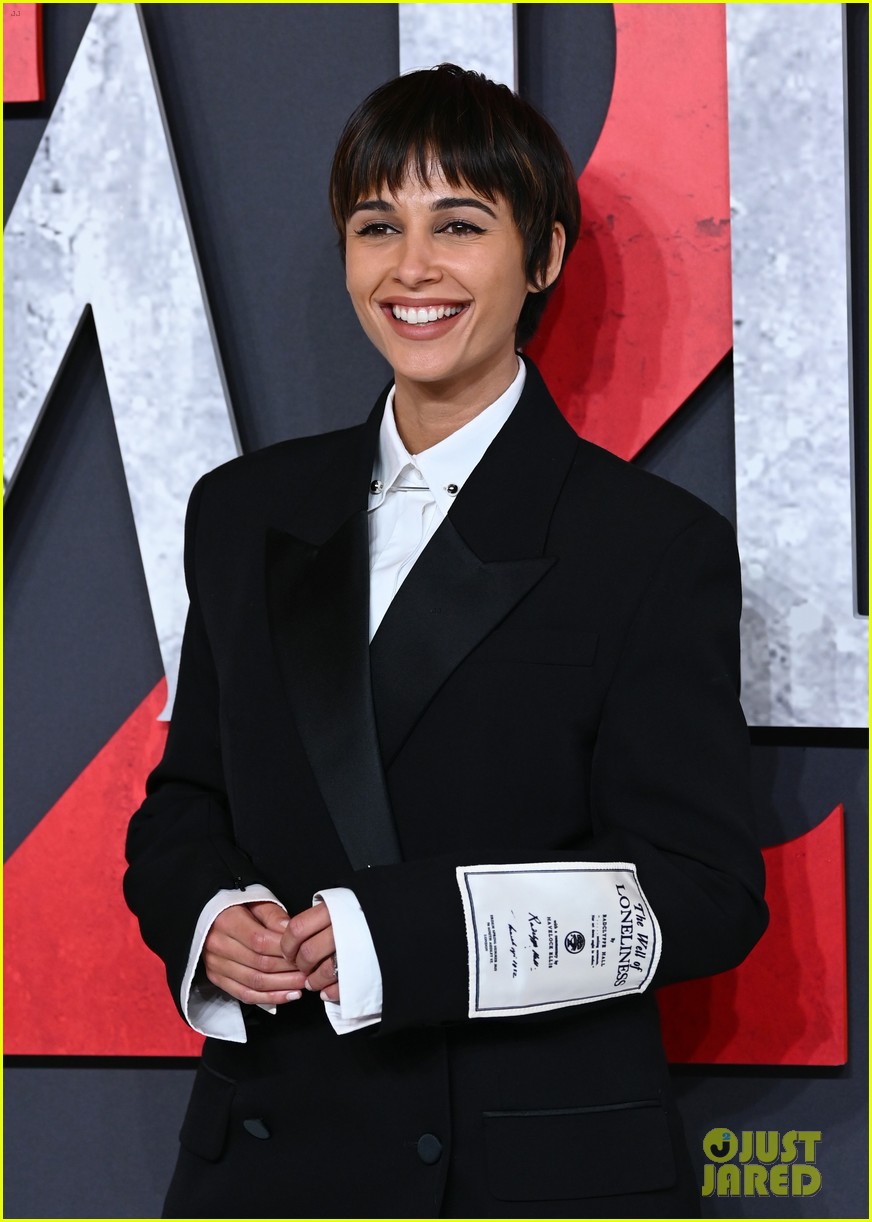 Lukas Gage Helps Naomi Scott Fix Her Dress on 'Smile 2' Red Carpet in ...