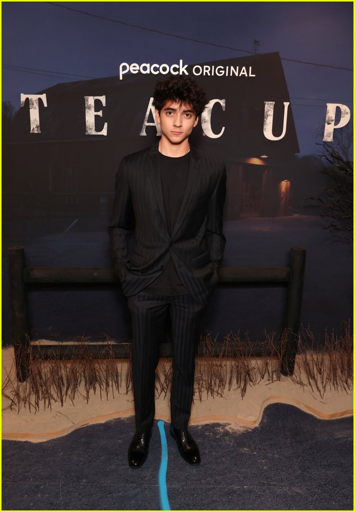 'Grey's' Actor Scott Speedman Promotes New Horror TV Show 'Teacup' at L ...