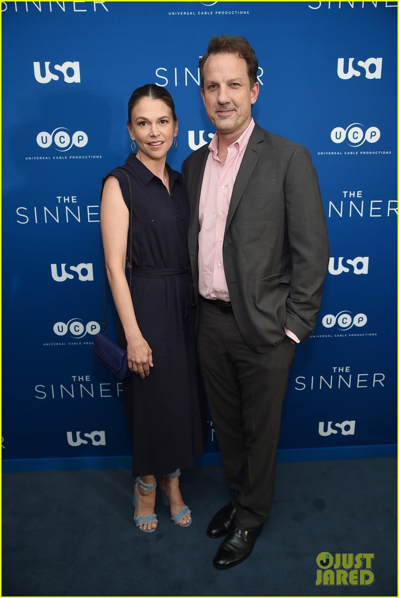 Broadway Star Sutton Foster Files for Divorce from Husband Ted Griffin ...
