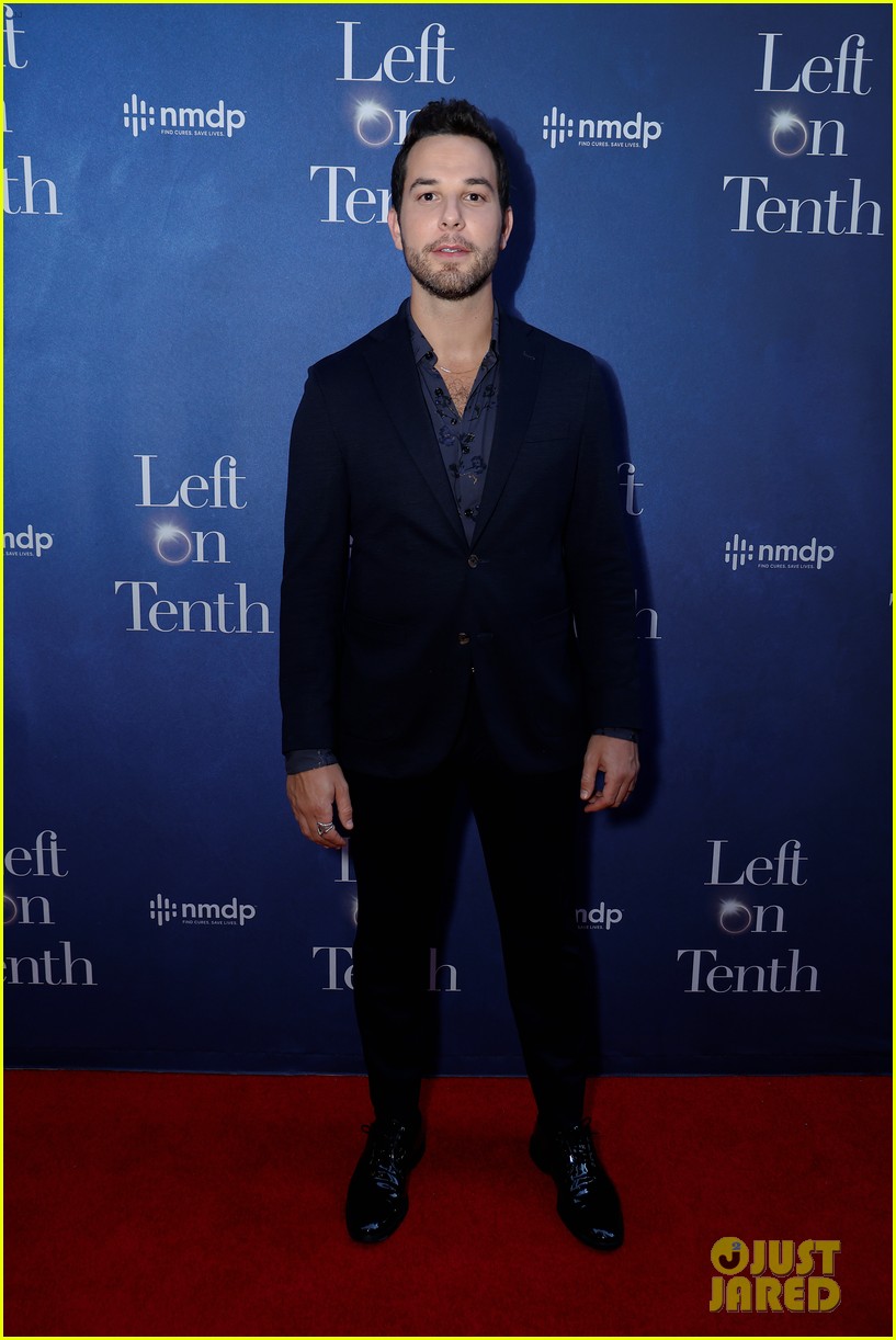 Peter Gallagher Gets Daughter Kathryn's Support at Opening Night of New ...