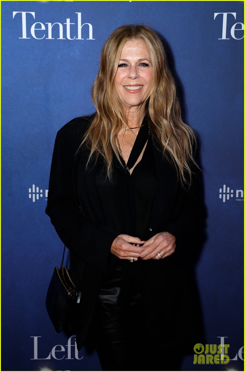 Peter Gallagher Gets Daughter Kathryn's Support at Opening Night of New ...