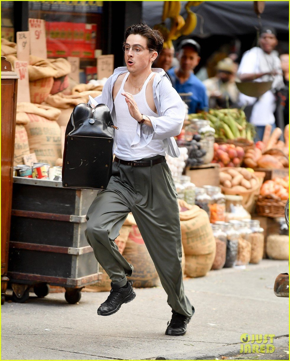 Timothee Chalamet Runs Around Streets of NYC Filming Scenes for 'Marty ...