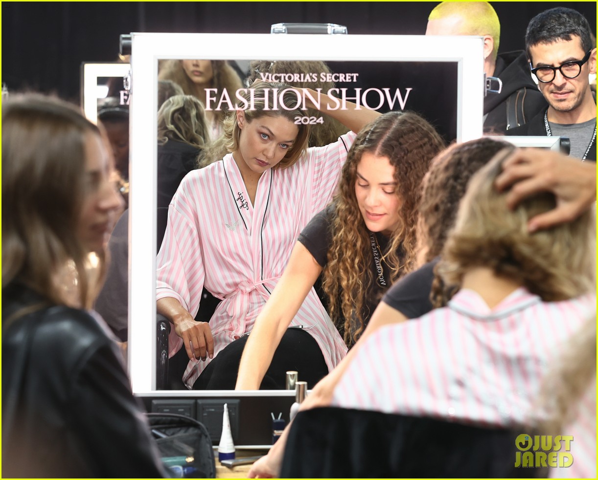 Look Backstage at Victoria's Secret Models Getting Ready for the 2024 ...
