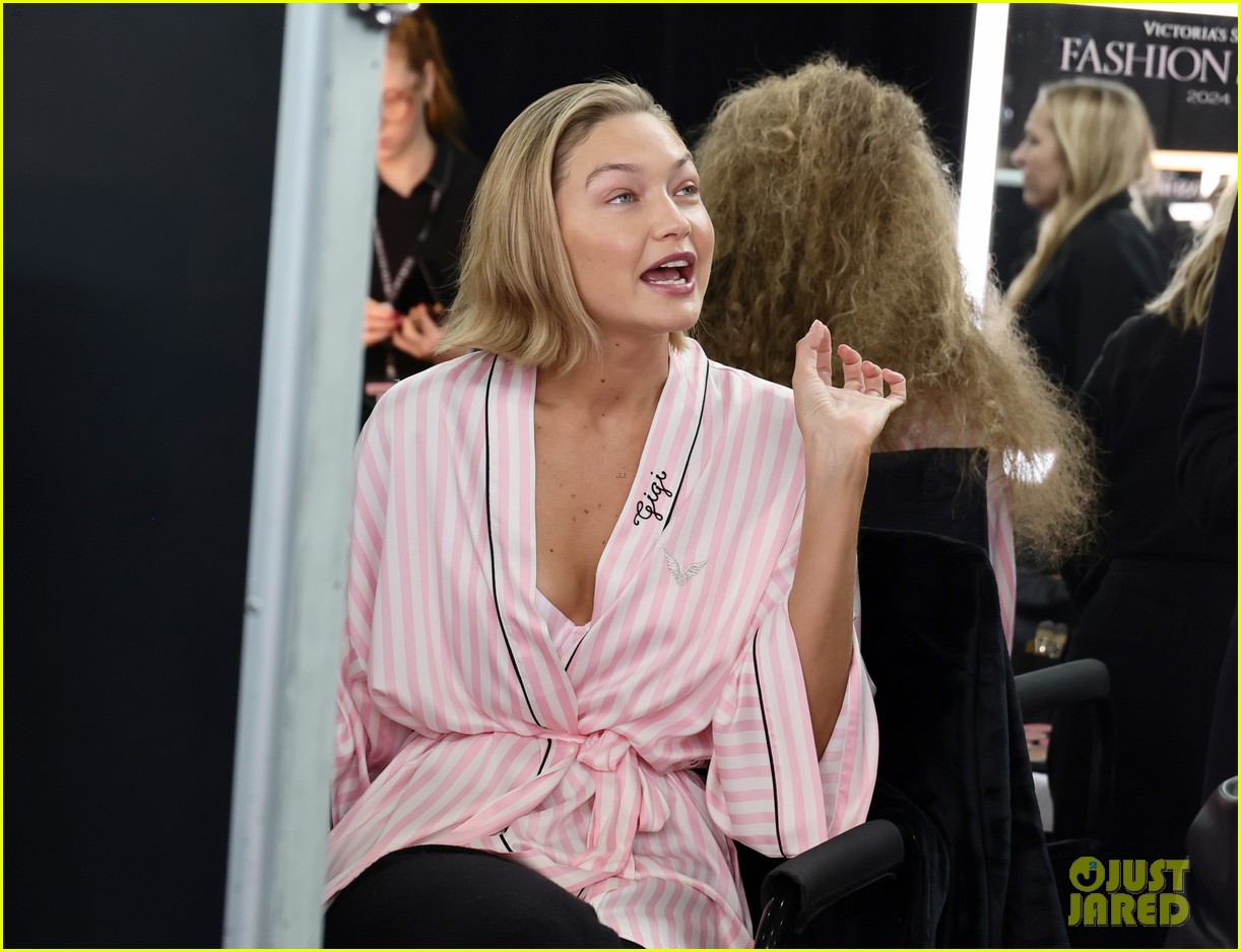 Look Backstage at Victoria's Secret Models Getting Ready for the 2024 ...