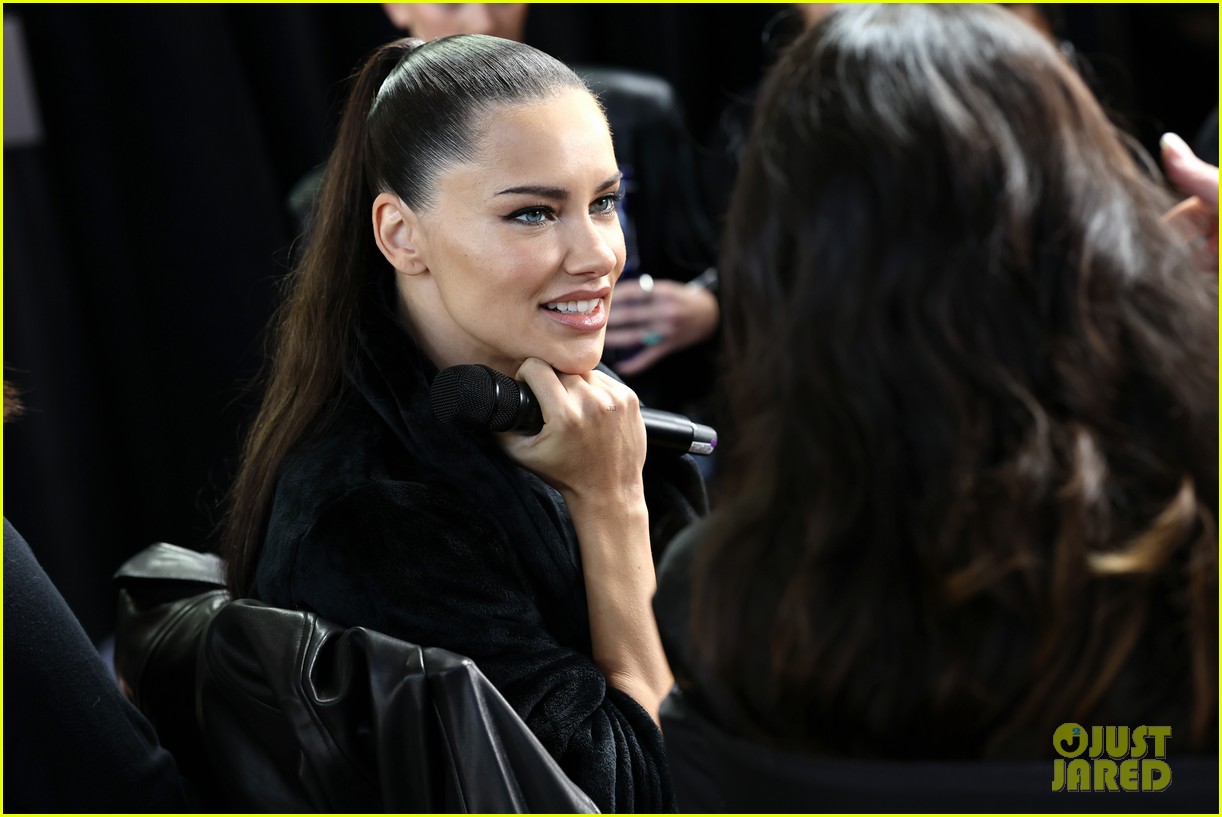 Look Backstage at Victoria's Secret Models Getting Ready for the 2024 ...