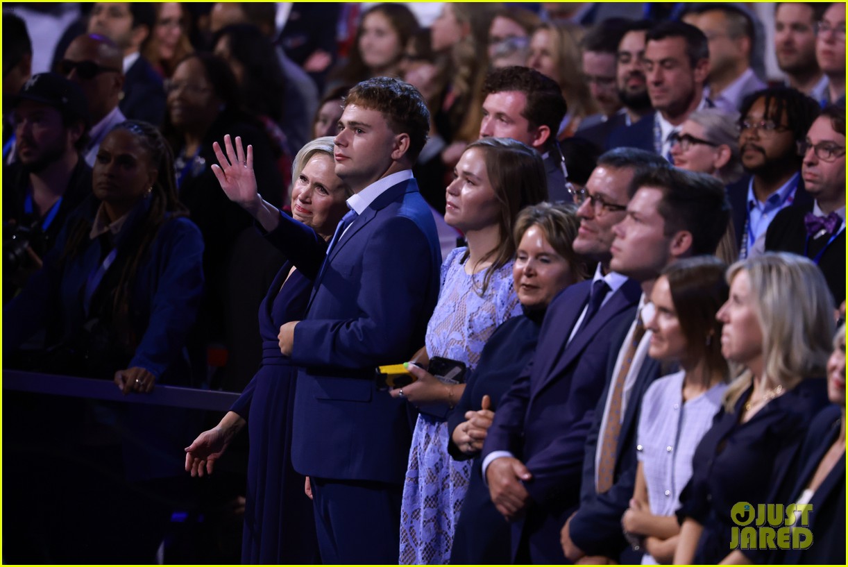 Who Are Tim Walz's Kids? Meet Hope & Gus Walz (Pictures & Info): Photo ...