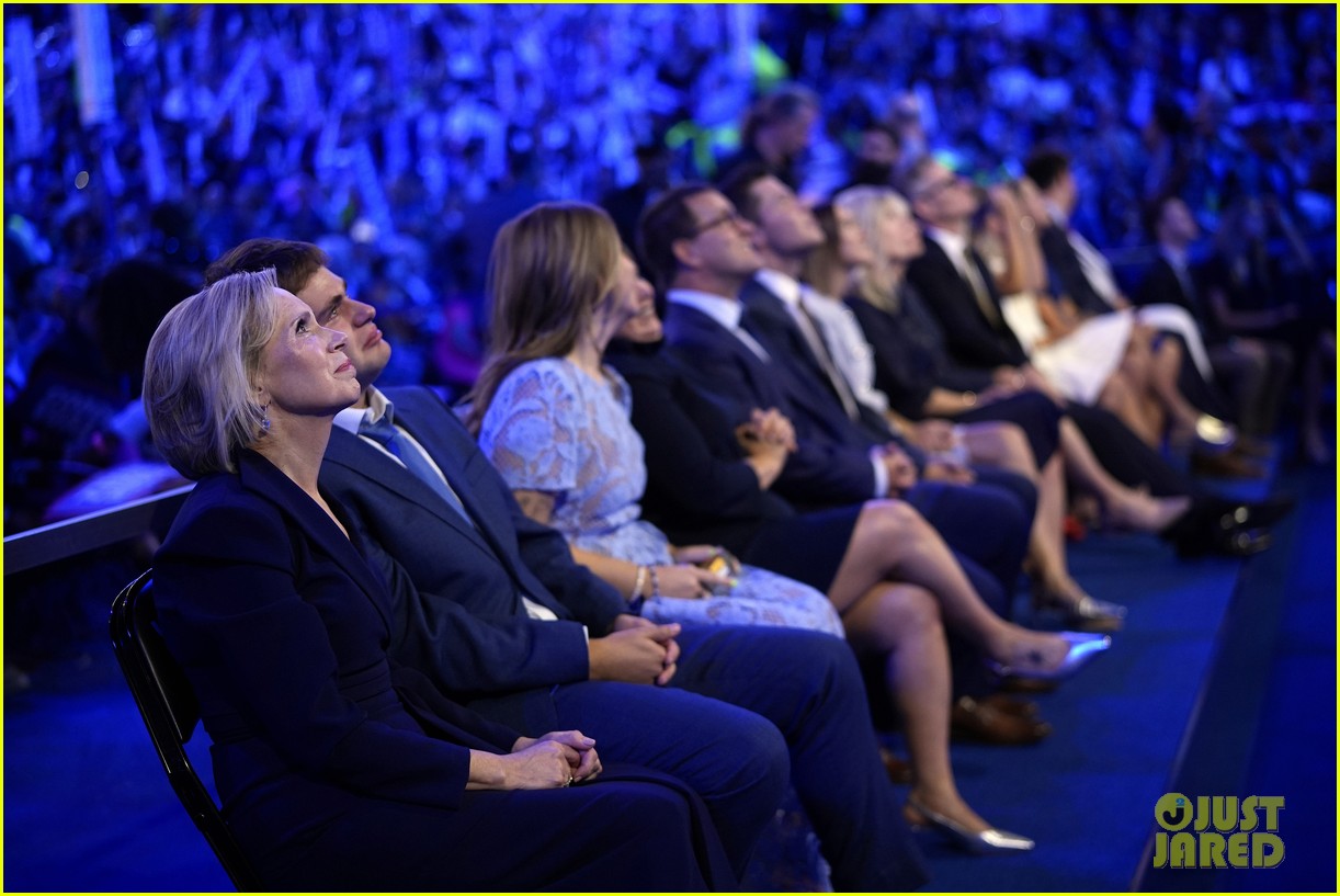 Who Are Tim Walz's Kids? Meet Hope & Gus Walz (Pictures & Info): Photo ...