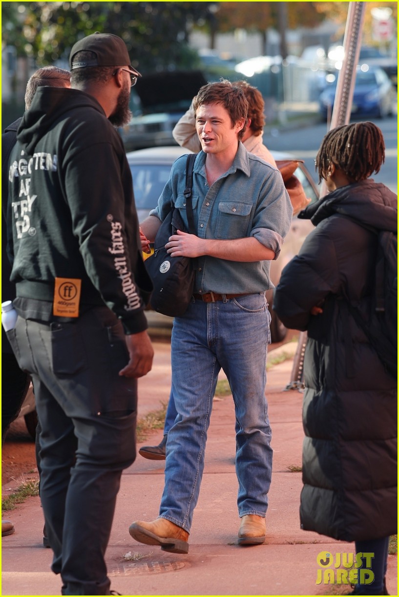 Jeremy Allen White Films Bruce Springsteen Biopic with Harrison ...