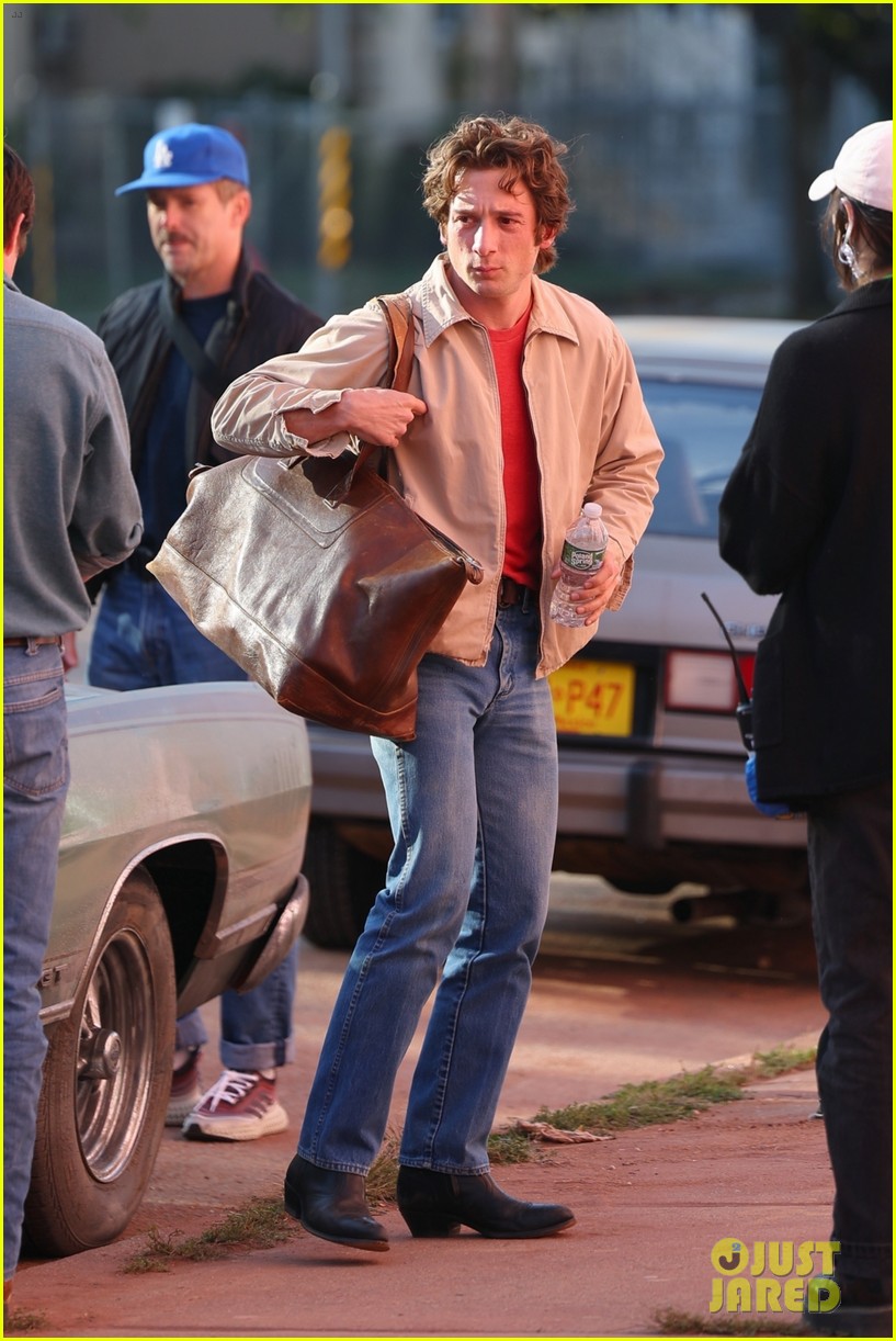 Jeremy Allen White Films Bruce Springsteen Biopic with Harrison ...