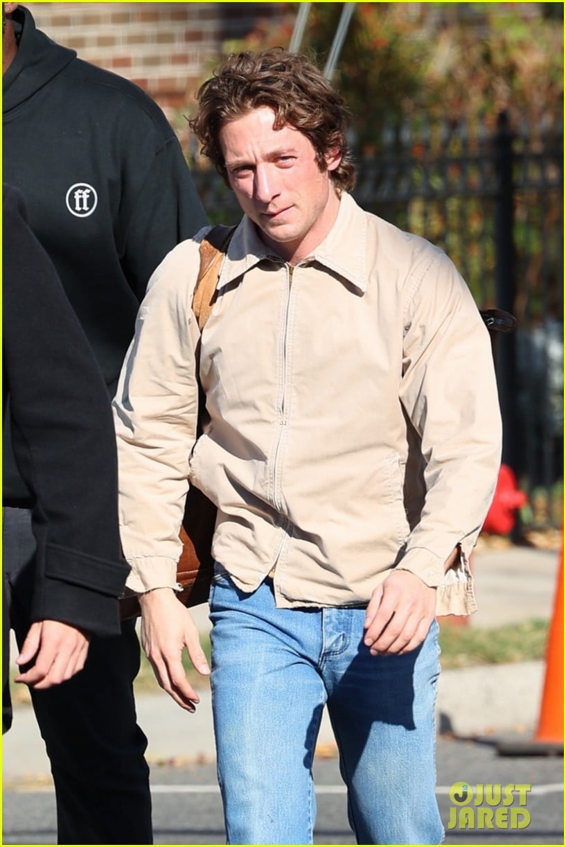 Jeremy Allen White Films Bruce Springsteen Biopic with Harrison ...