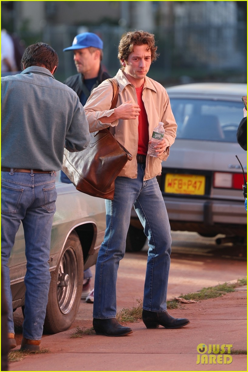Jeremy Allen White Films Bruce Springsteen Biopic with Harrison ...