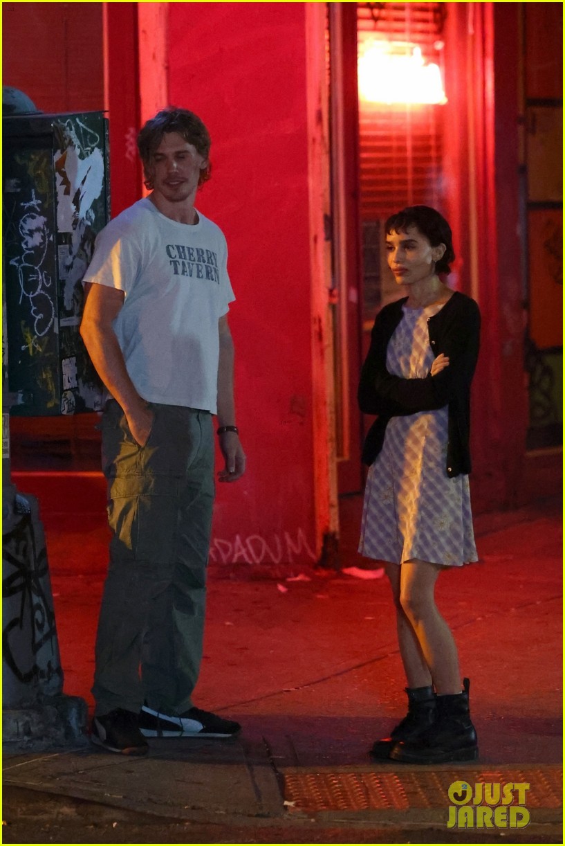 Austin Butler & Zoe Kravitz Film Late-Night Scenes for New Movie ...