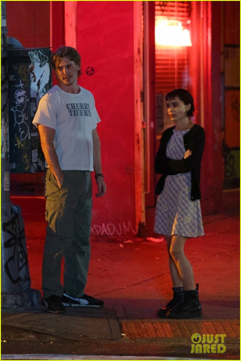 Austin Butler & Zoe Kravitz Film Late-Night Scenes for New Movie ...
