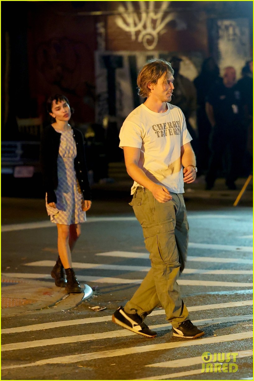 Austin Butler & Zoe Kravitz Film Late-Night Scenes for New Movie ...