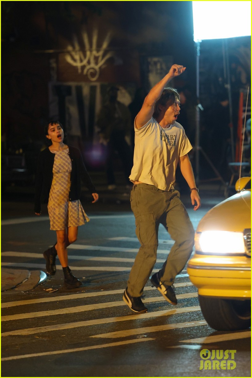 Austin Butler & Zoe Kravitz Film Late-Night Scenes for New Movie ...