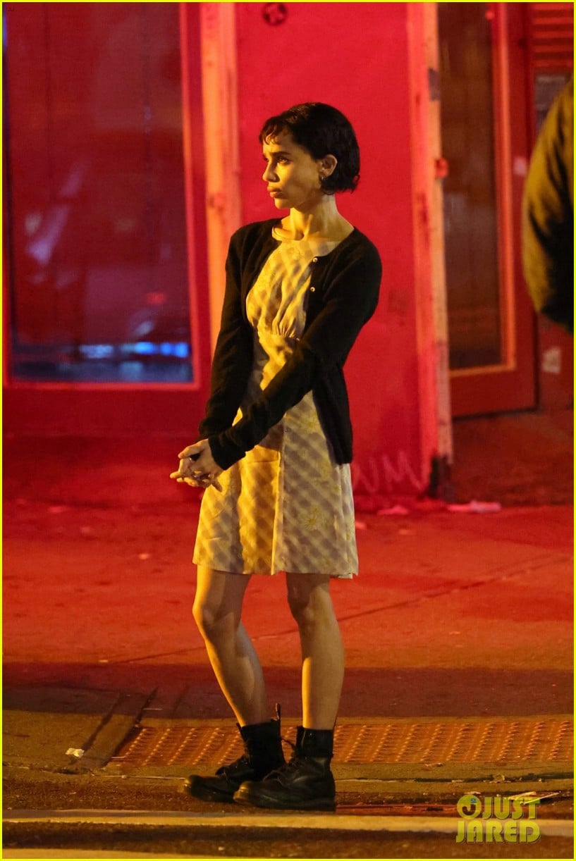 Austin Butler & Zoe Kravitz Film Late-Night Scenes for New Movie ...