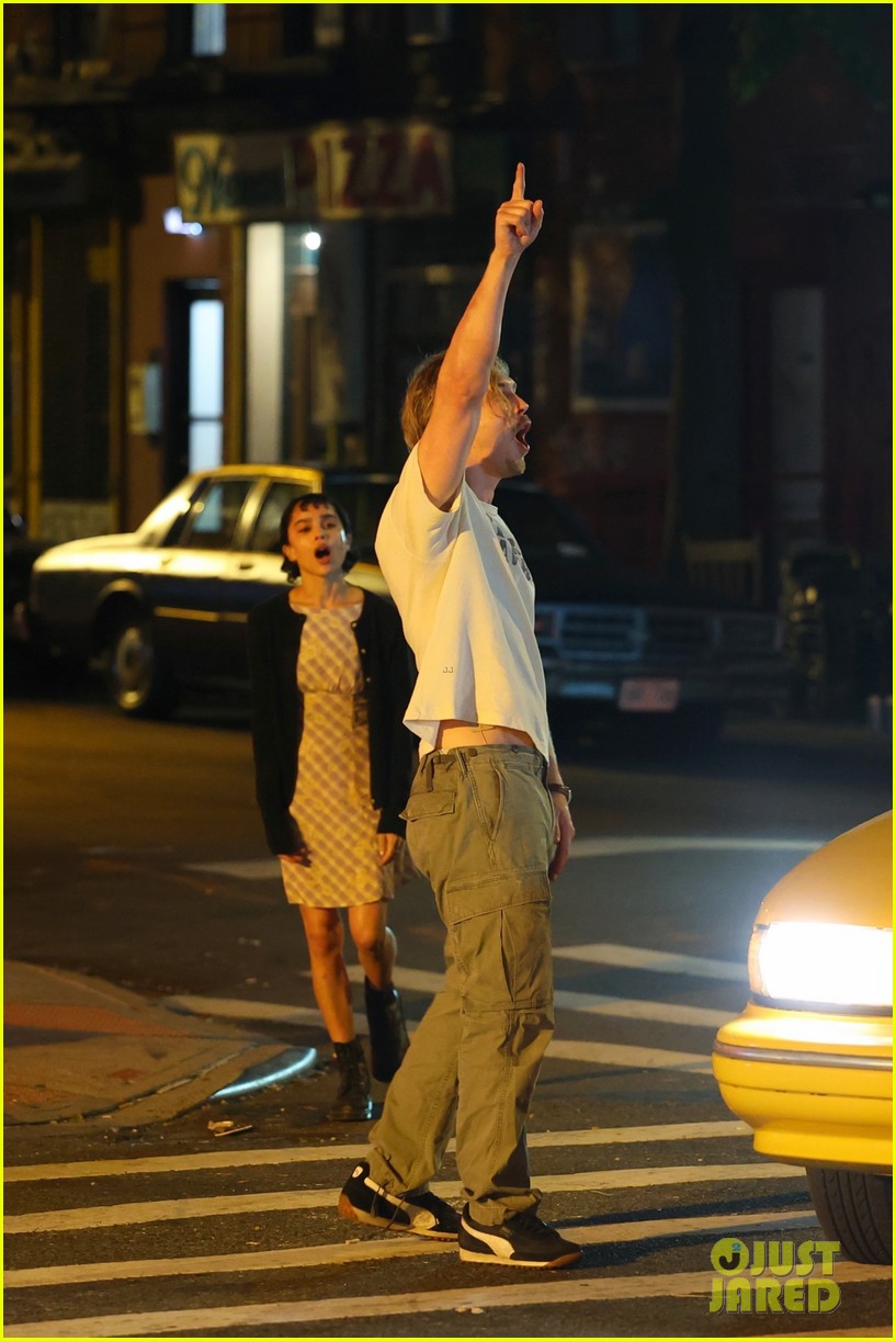 Austin Butler & Zoe Kravitz Film Late-Night Scenes for New Movie ...
