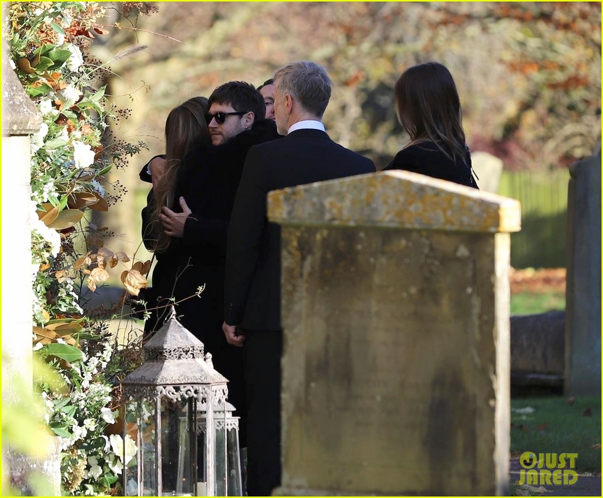 Liam Payne's Funeral Attended By One Direction Bandmates Harry Styles ...