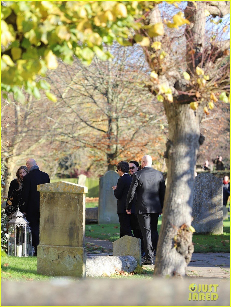 Liam Payne's Funeral Attended By One Direction Bandmates Harry Styles ...