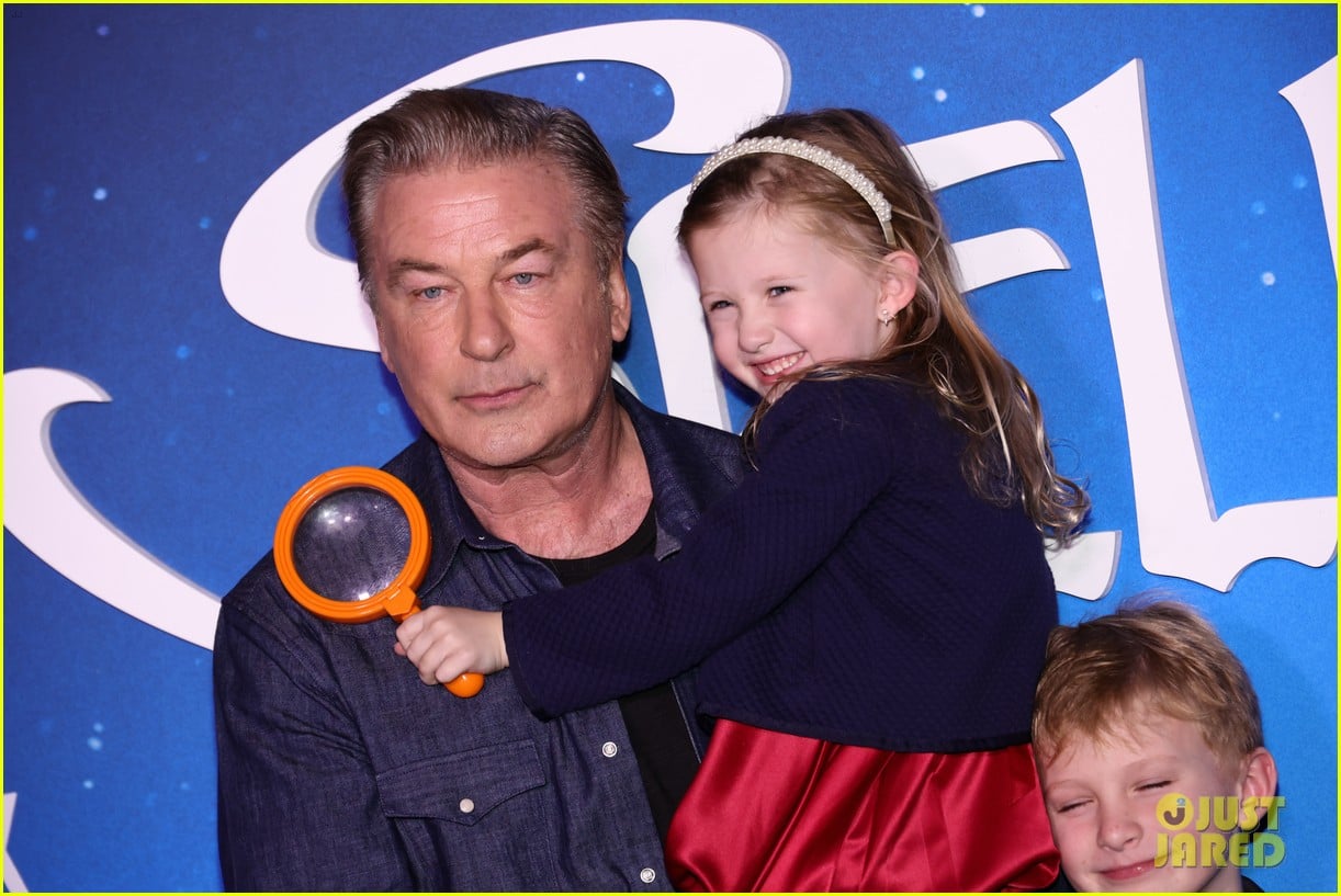 Alec Baldwin & Wife Hilaria Bring 6 of Their 7 Kids to 'Spellbound ...
