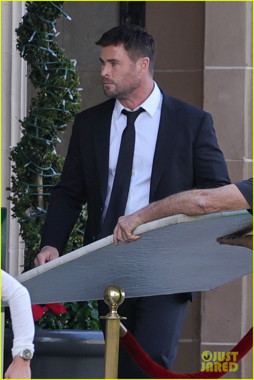 Barry Keoghan Spotted on Motorcycle While Filming 'Crime 101' Scene with Chris Hemsworth: Photo ...