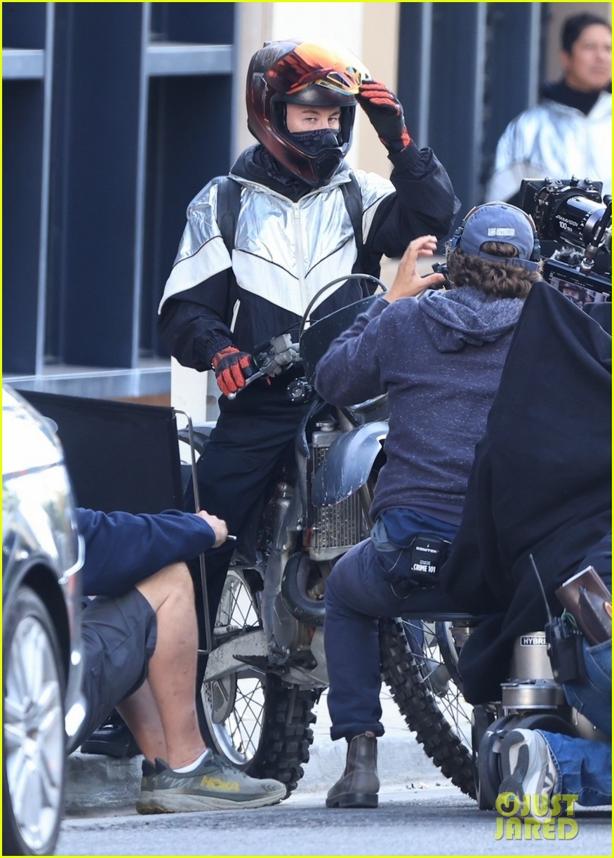 Barry Keoghan Spotted on Motorcycle While Filming 'Crime 101' Scene ...