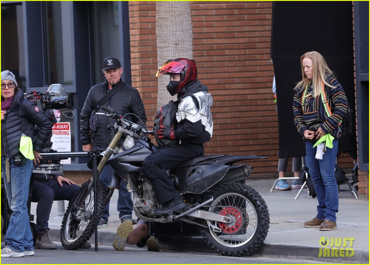 Barry Keoghan Spotted on Motorcycle While Filming 'Crime 101' Scene ...