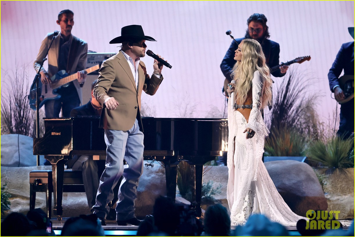 Carrie Underwood Makes Appearance at CMA Awards 2024 for 'I'm Gonna Love You' Duet with Cody ...