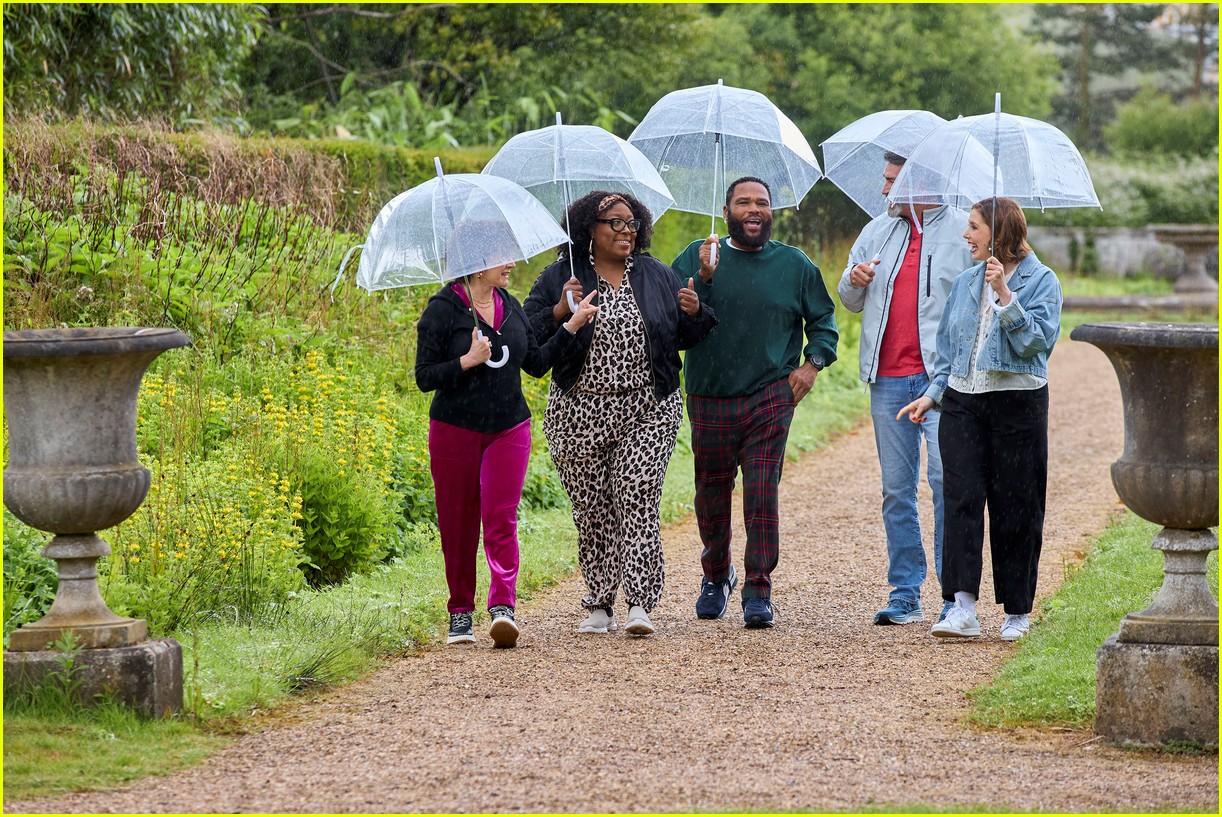 'The Great American Baking Show: Celebrity Holiday' Season 3 - Cast ...