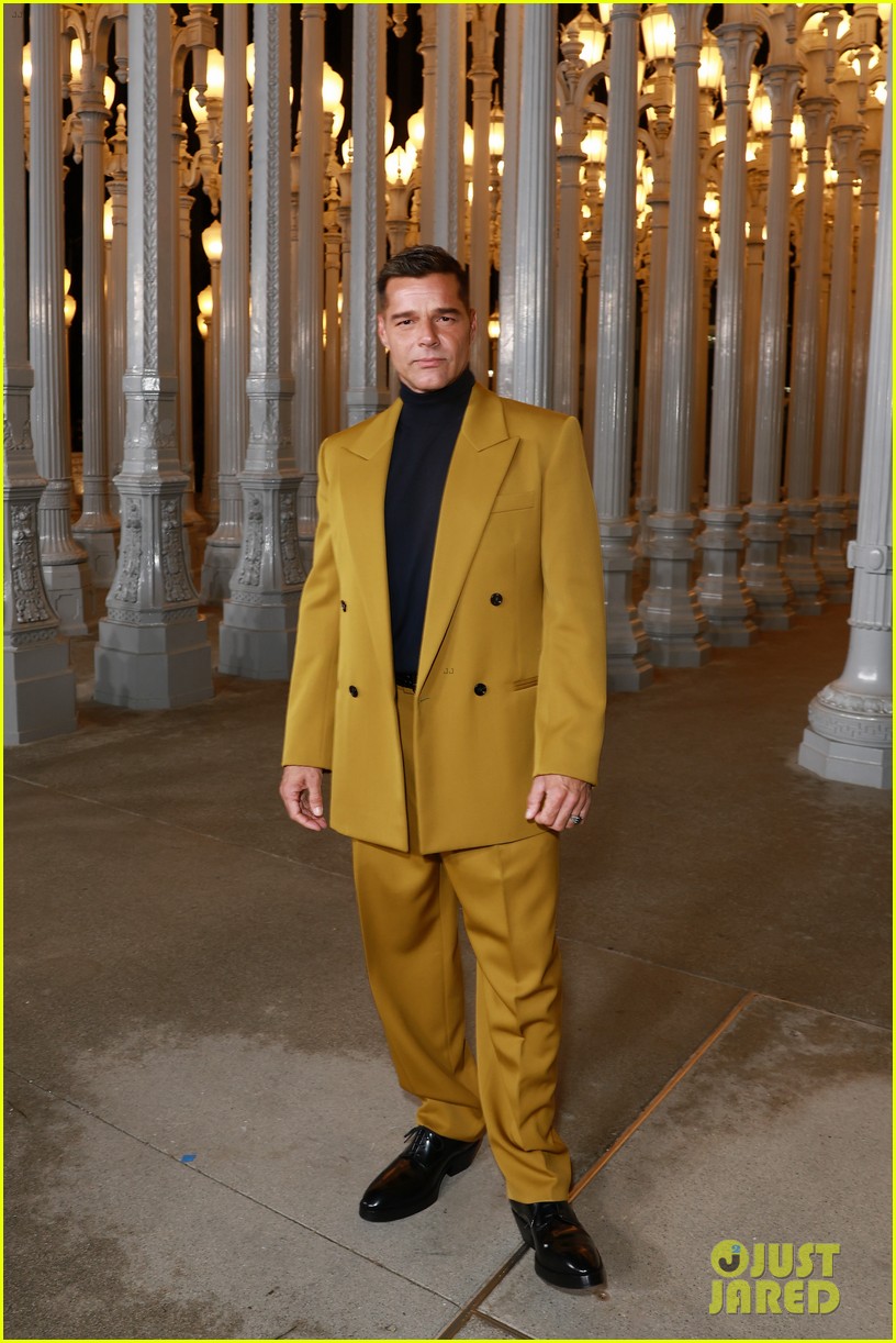 Kim Kardashian, Laura Dern, Andrew Garfield, Blake Lively & 70+ Celebs ...