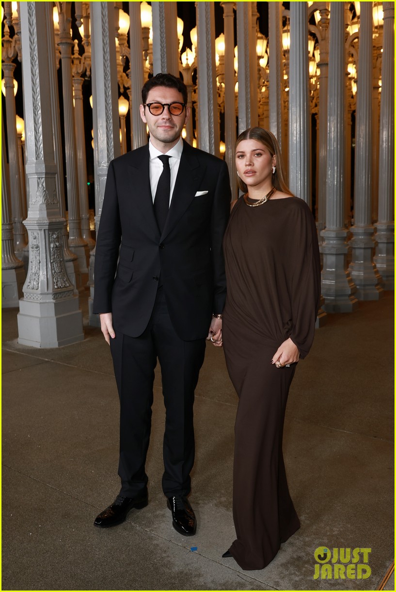 Kim Kardashian, Laura Dern, Andrew Garfield, Blake Lively & 70+ Celebs ...