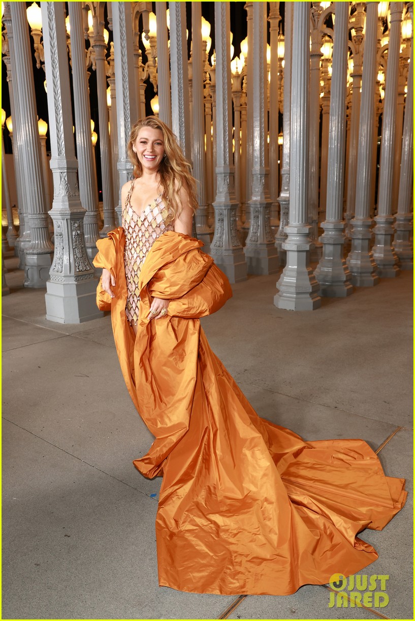 Kim Kardashian, Laura Dern, Andrew Garfield, Blake Lively & 70+ Celebs ...