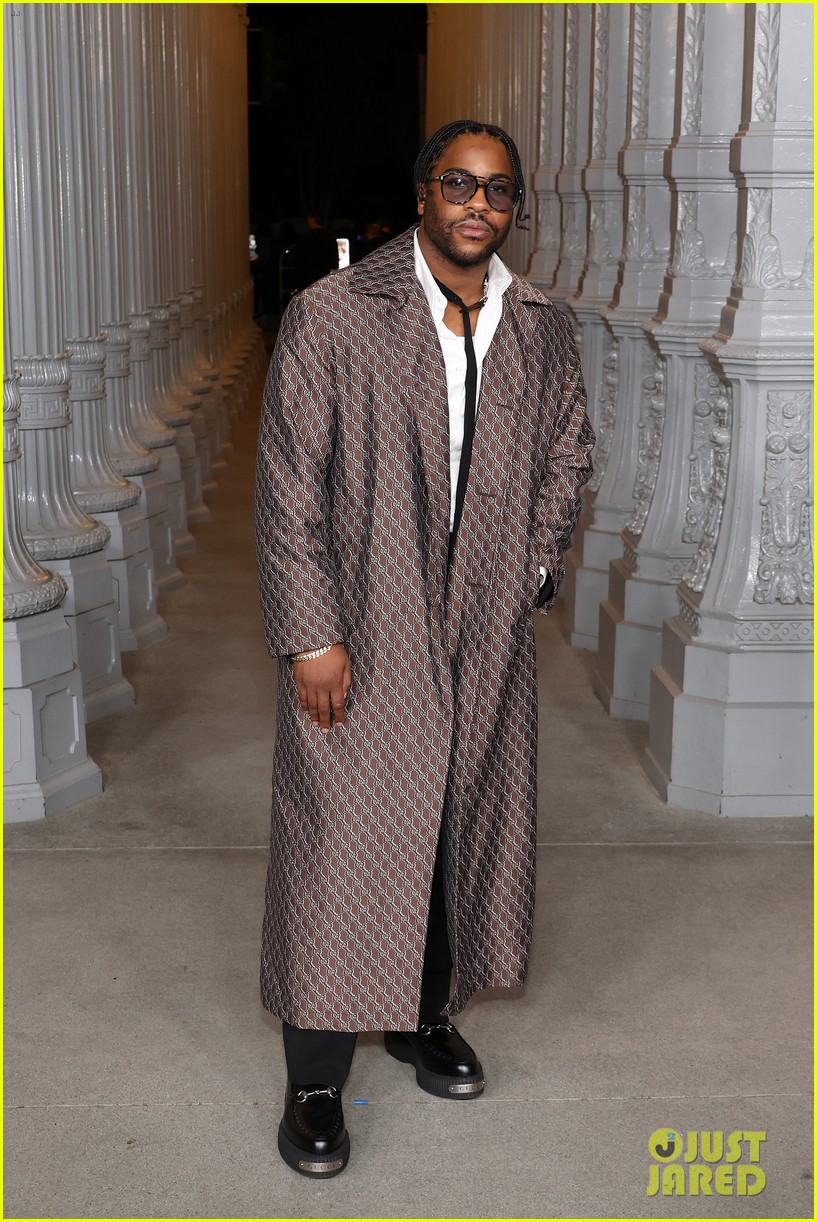 Kim Kardashian, Laura Dern, Andrew Garfield, Blake Lively & 70+ Celebs ...