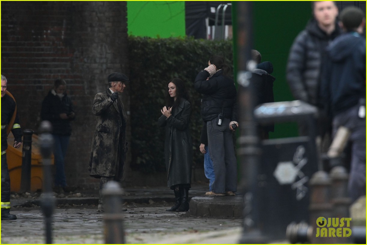'Peaky Blinders' Movie Set Photos Show Rebecca Ferguson's New Character ...
