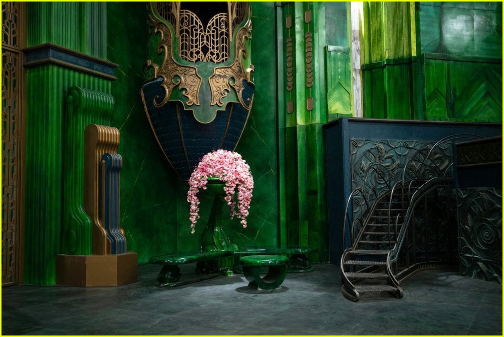 'Defying Gravity: The Curtain Rises on Wicked' NBC Special - Cast, How to Watch on TV & Stream ...